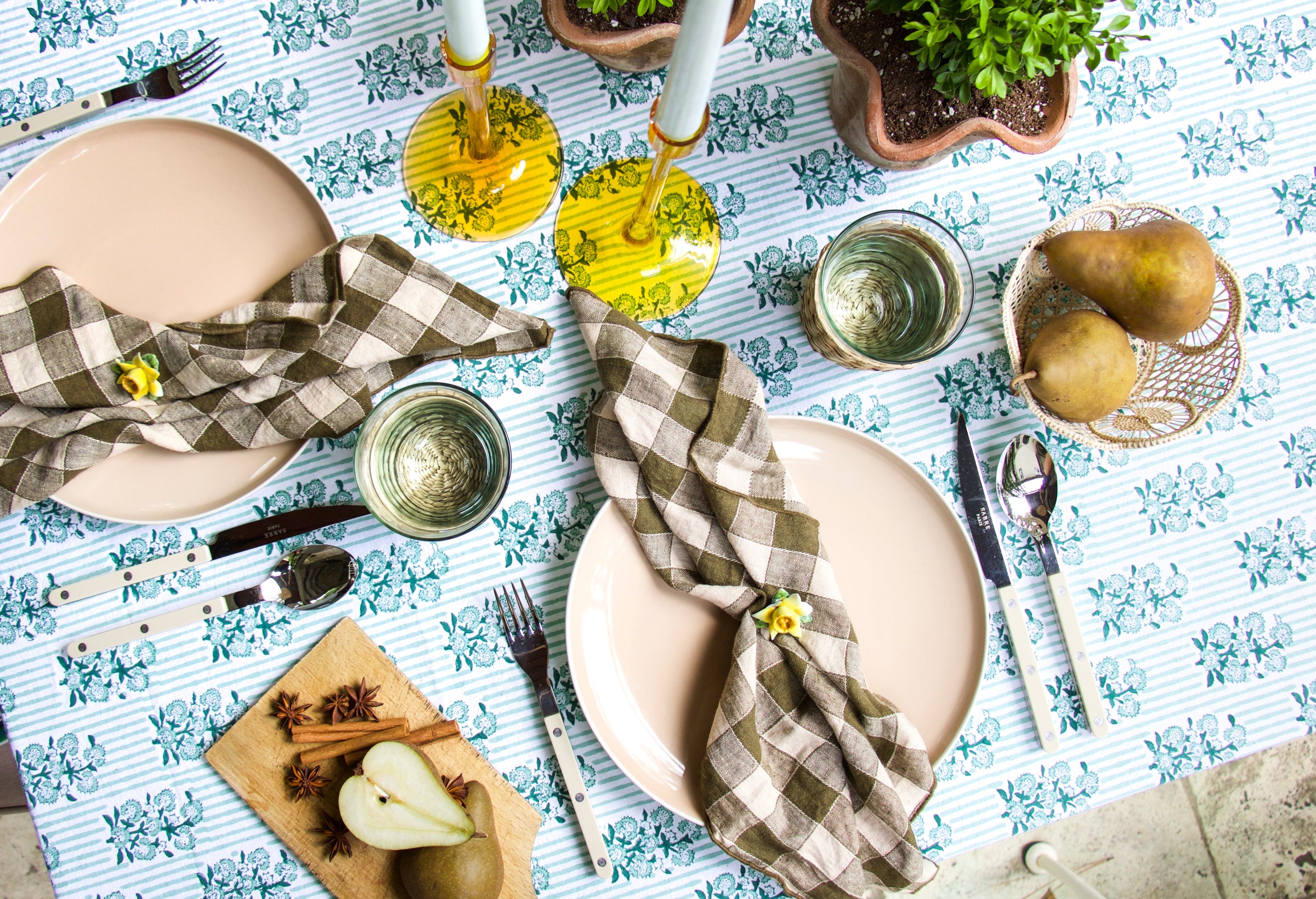 Napkins – Only on The Avenue